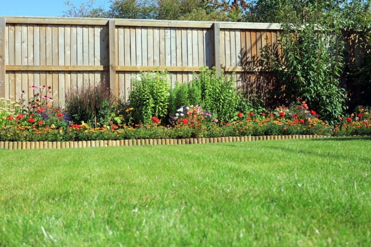 Garden Fencing: Understanding Which Material is Best | JTD